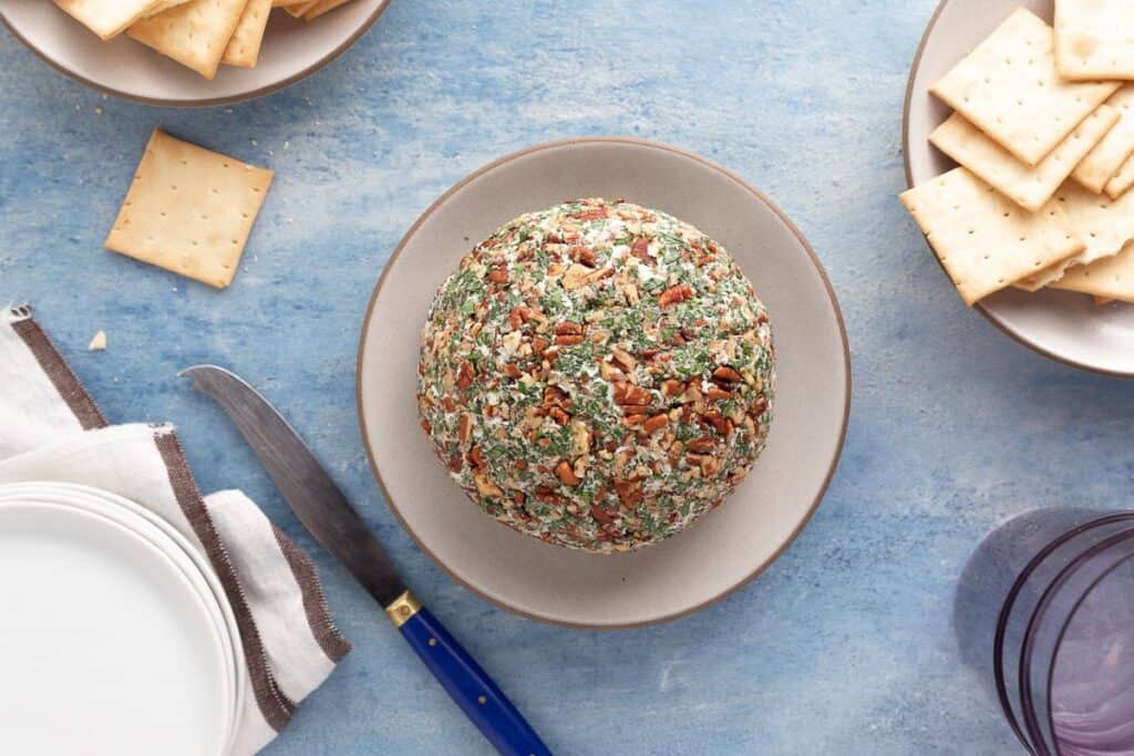 How to Make a Blue Cheese Cheese Ball - Cup of Zest