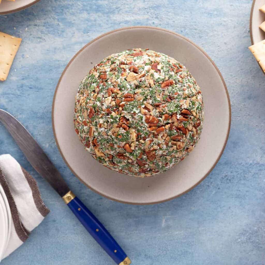 How to Make a Blue Cheese Cheese Ball - Cup of Zest