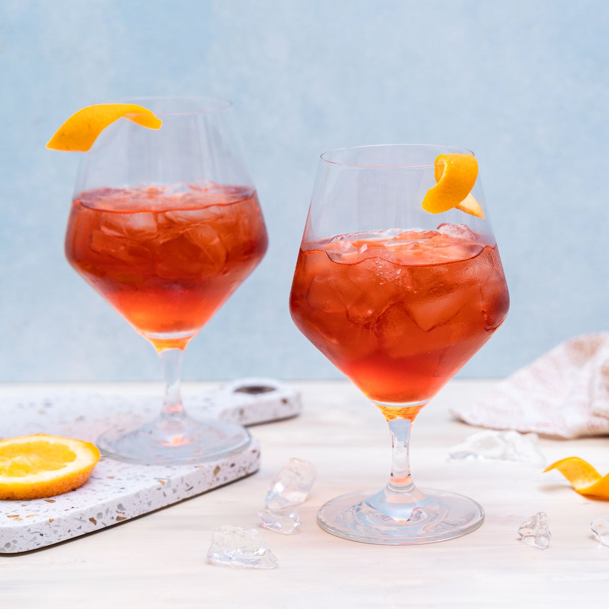 5 Minute Negroni Spritz Cocktail - Cup of Zest