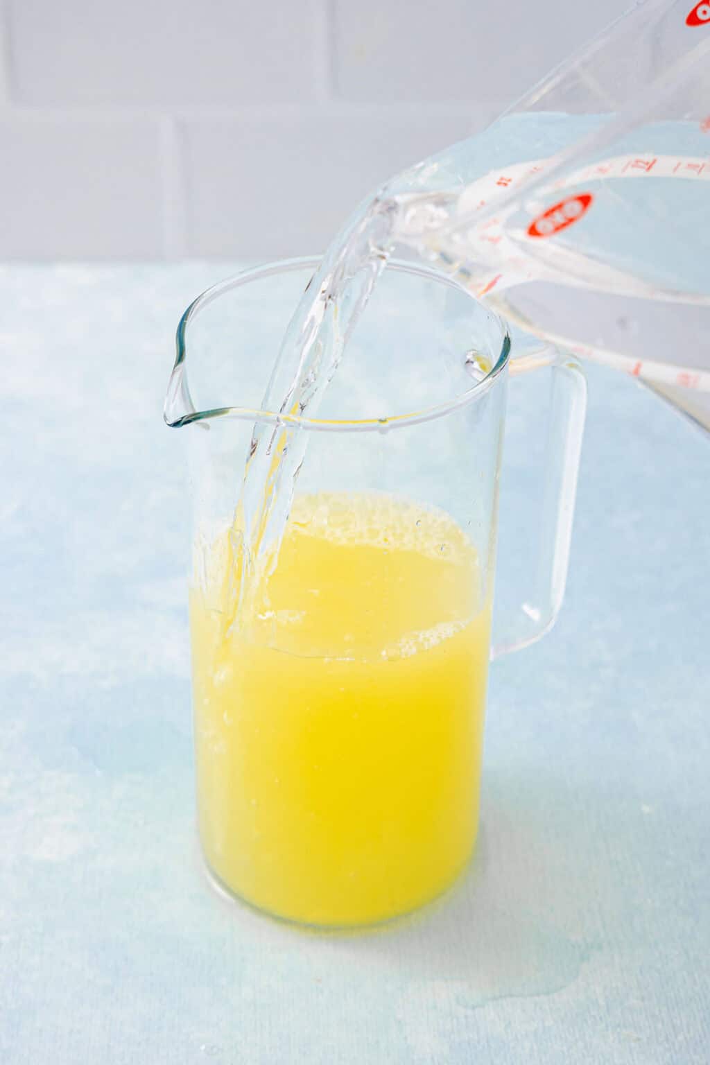 Super Fresh 3 Ingredient Lemonade w/ Simple Syrup - Cup of Zest