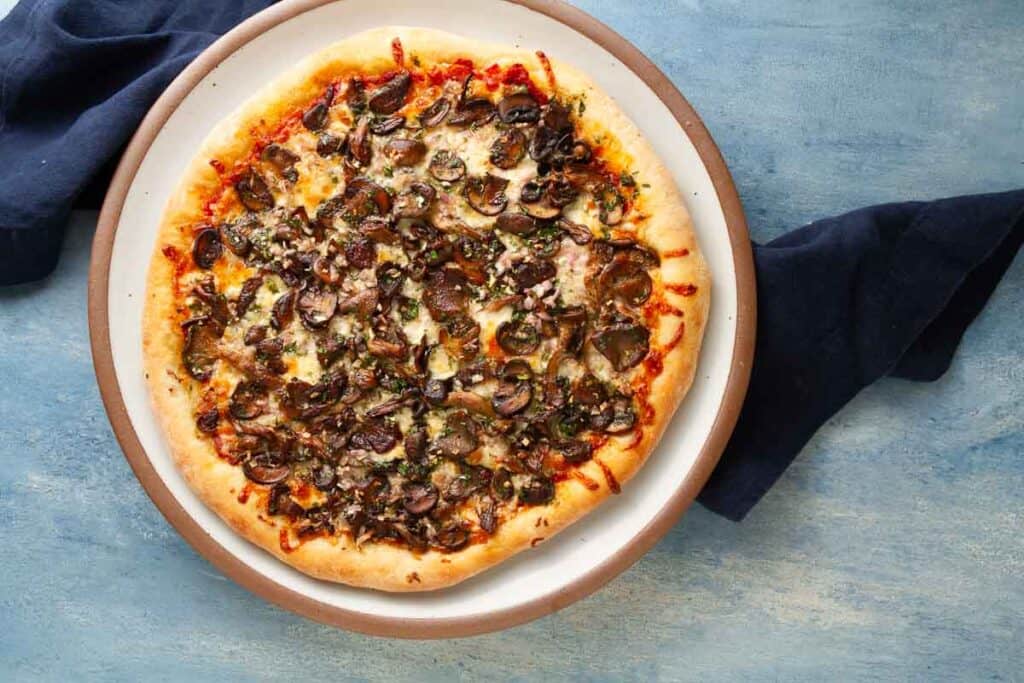 Double Mushroom Pizza w/ Red Sauce & Garlic - Cup of Zest